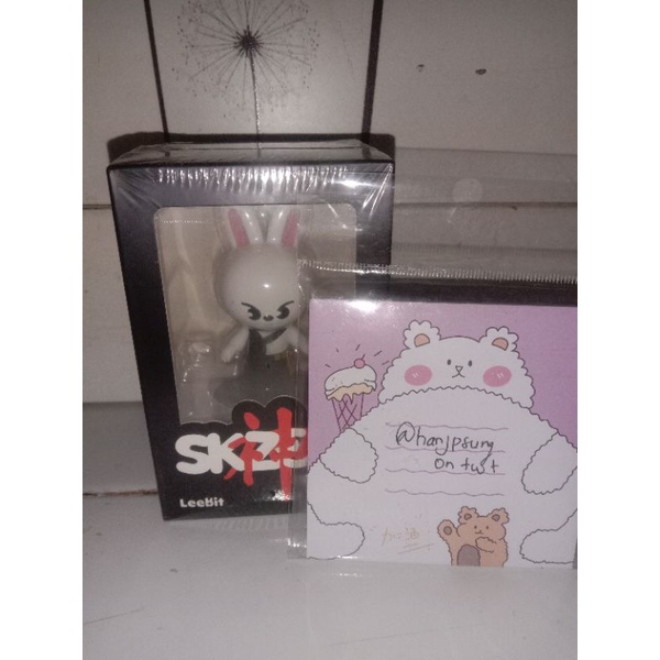 Jual FIGURE LEEBIT LEE KNOW SKZOO STRAY KIDS SKZ | Shopee Indonesia