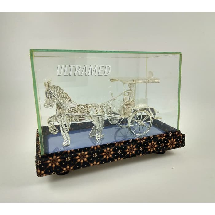 Jual Miniatur Andong Kuda Satu Lapis Perak Dari pengrajin Kotagede Yogyakarta | Shopee Indonesia