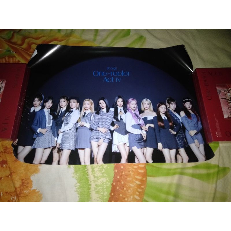 Jual POSTER IZONE IZ*ONE ONE REELER Indonesia|Shopee Indonesia