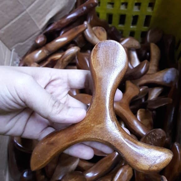 Jual Alat Pijat Kayu Segitiga Telapak Kaki Tangan Kerokan Kerik Badan Pijet Refleksi Pijit Totok ...