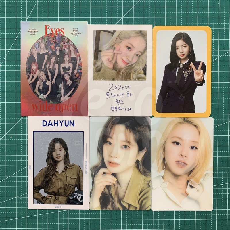 Jual Twice Photocard Momo Jeongyeon Dahyun Chaeyoung Tzuyu Album Non twicelights world in a day ...