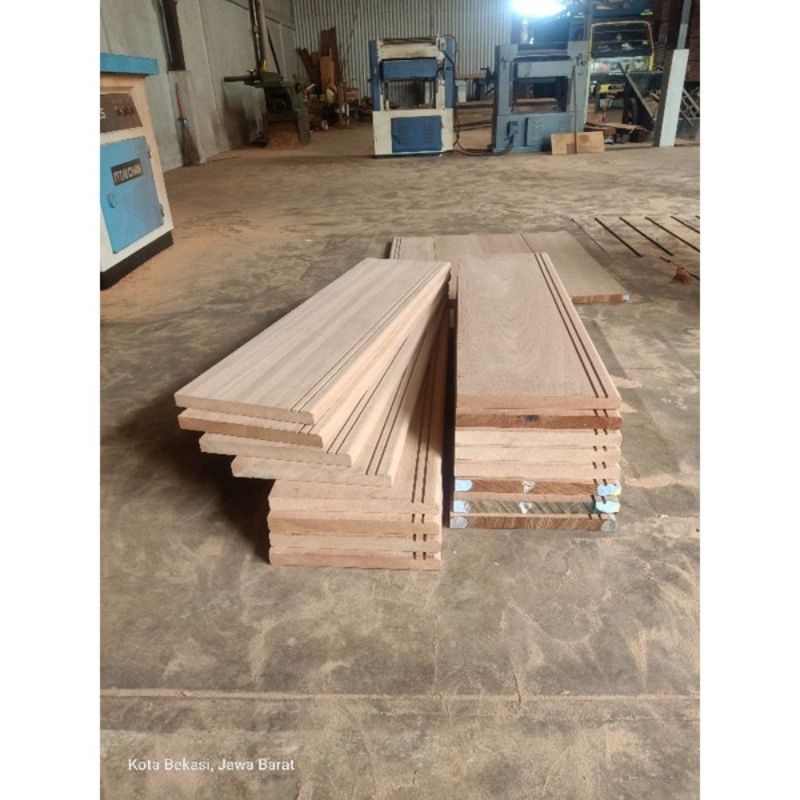 Jual trap tangga,pijakan tangga, kayu kamper samarinda oven, 2,5x28x90 ...