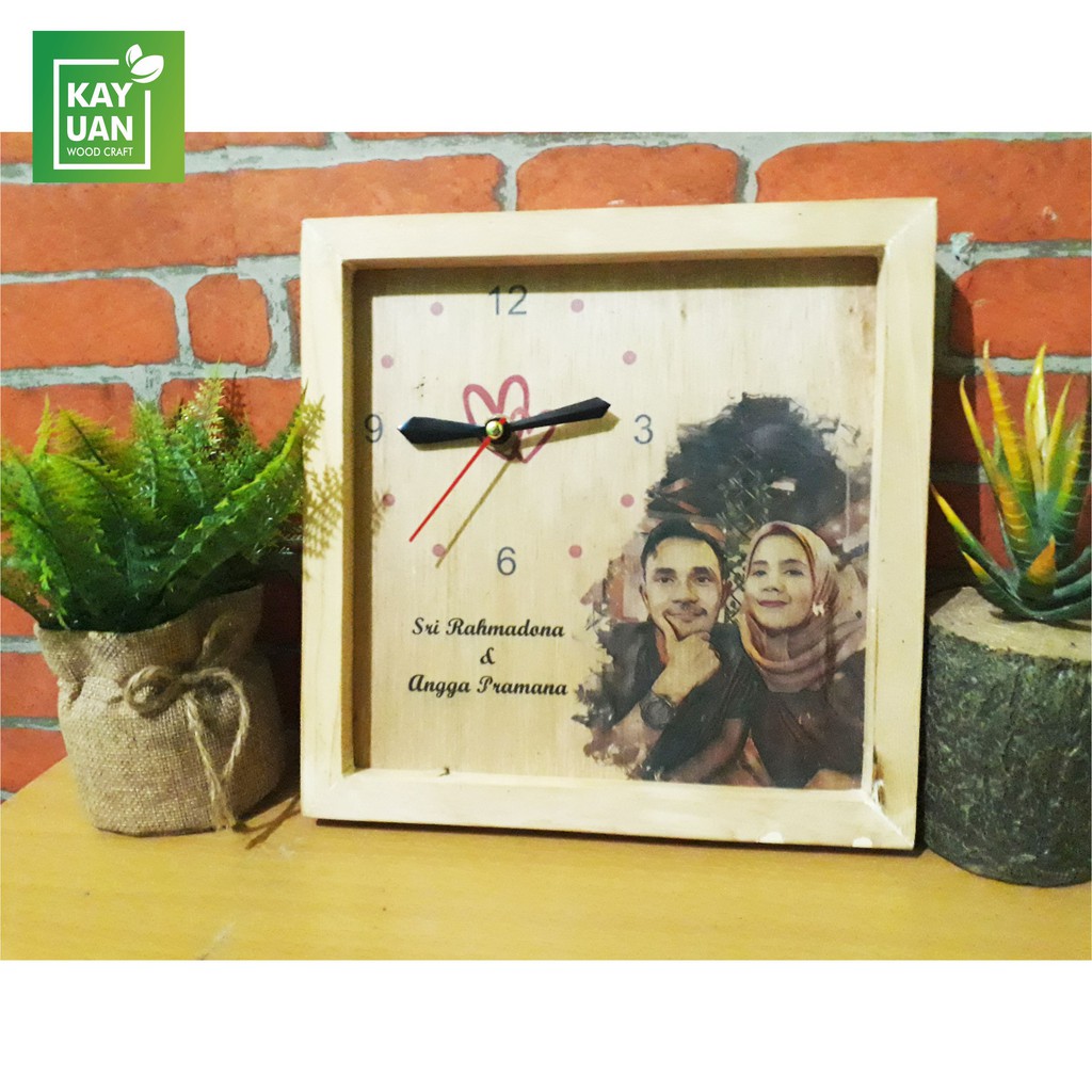 Jual Hadiah Kado lukisan kayu dan jam kayu custom 22X22 BESAR ...