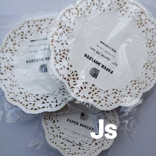 Kertas Renda Alas Renda kertas alas toples mika | Shopee Indonesia