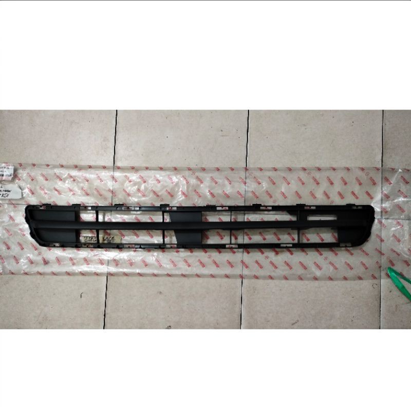 Jual GRILLE RADIATOR UPPER / GRIL DEMPER DEPAN GRAN MAX | Shopee Indonesia