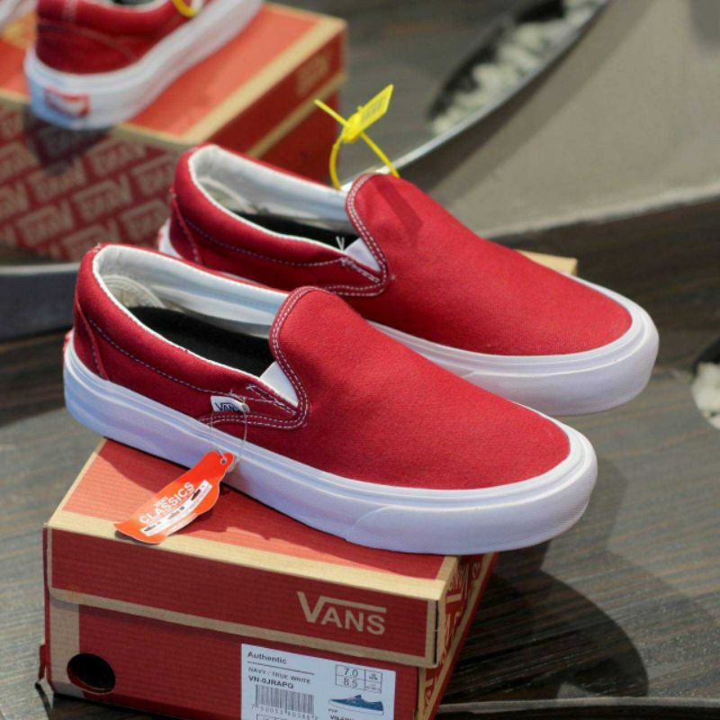 Jual vans slip on red og (WARNA SESUAI GAMBAR) | Shopee Indonesia