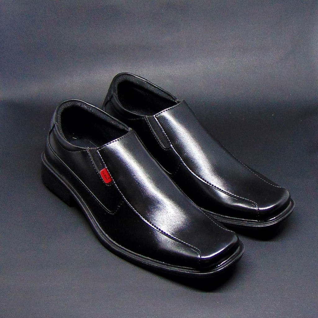 Produk manz_shoes | Shopee Indonesia
