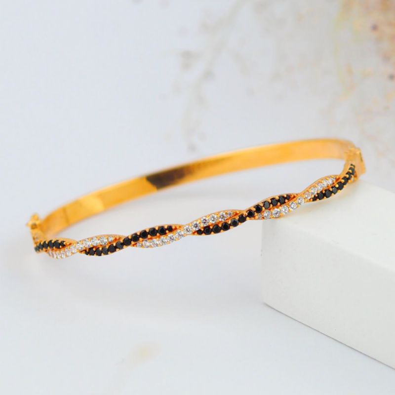 Jual Gelang Emas Oval Motif Plintir Mata Lengkap - Toko Emas Gadjah ...