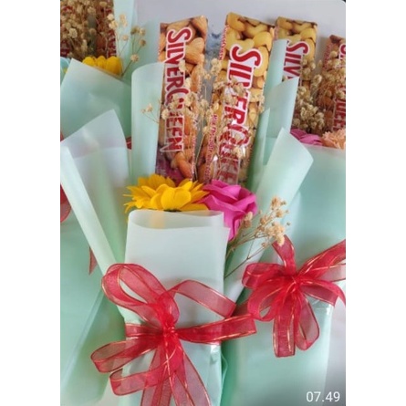 Jual buket bunga snack cokelat uang wisuda | Shopee Indonesia