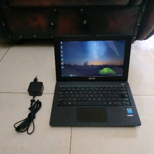 Jual Laptop asus x200 model super slim 12inch ram 2gb hdd 500gb ...