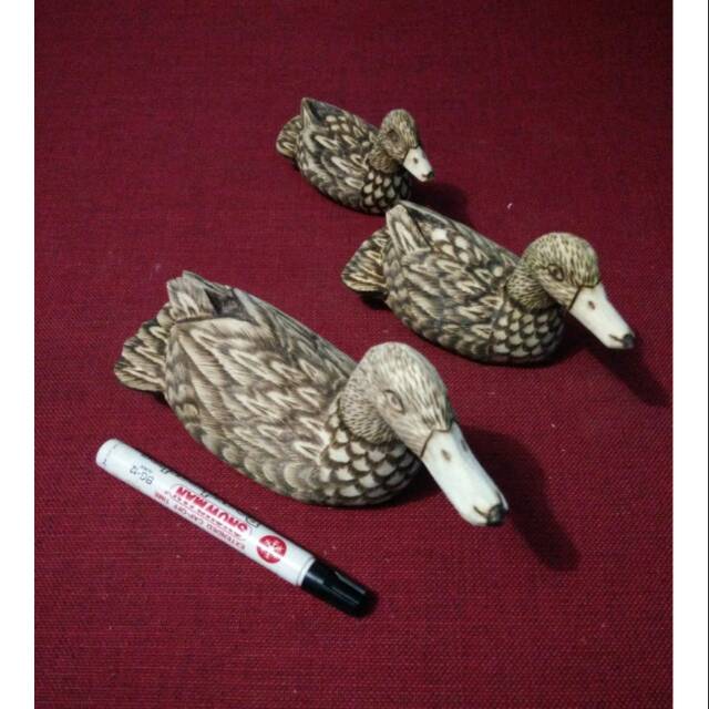 PATUNG BEBEK KAYU SET 3 NATURAL SOLDER SOLDERAN HANDMADE | Shopee Indonesia