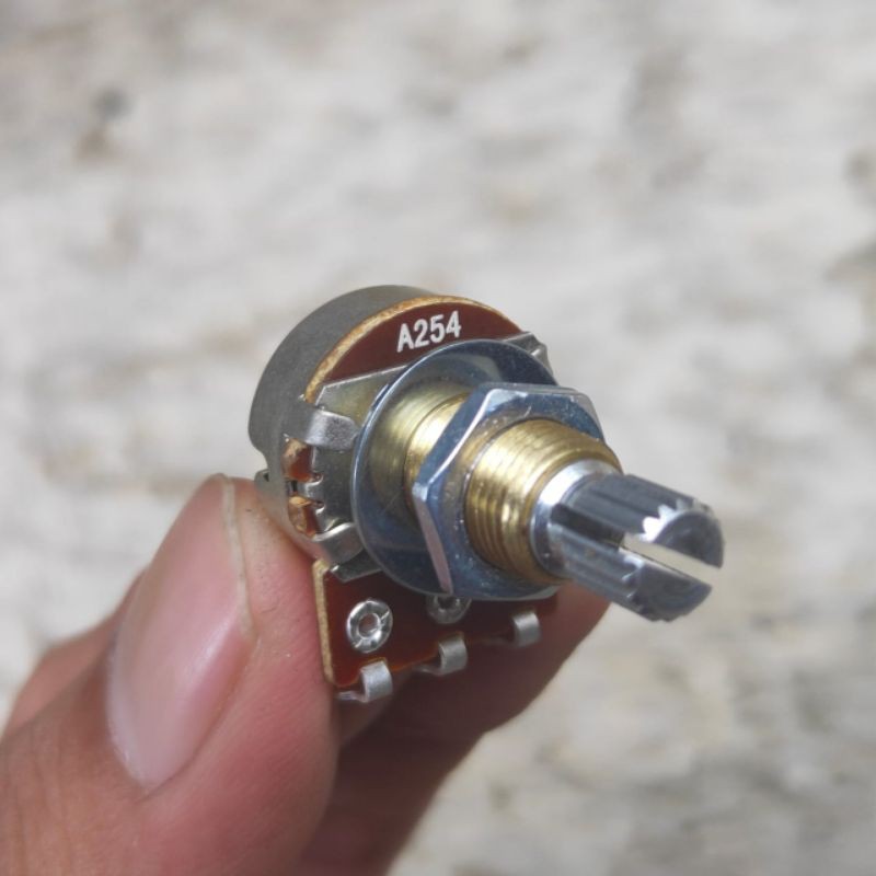 Jual Potensio A250K Alpha Plus drat Kuningan untuk Tone,volume Gitar/Bass (single coil) | Shopee ...