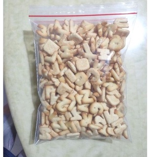 Jual Biskuit asin salty biscuits Thailand kue kering biscuit ikan ...