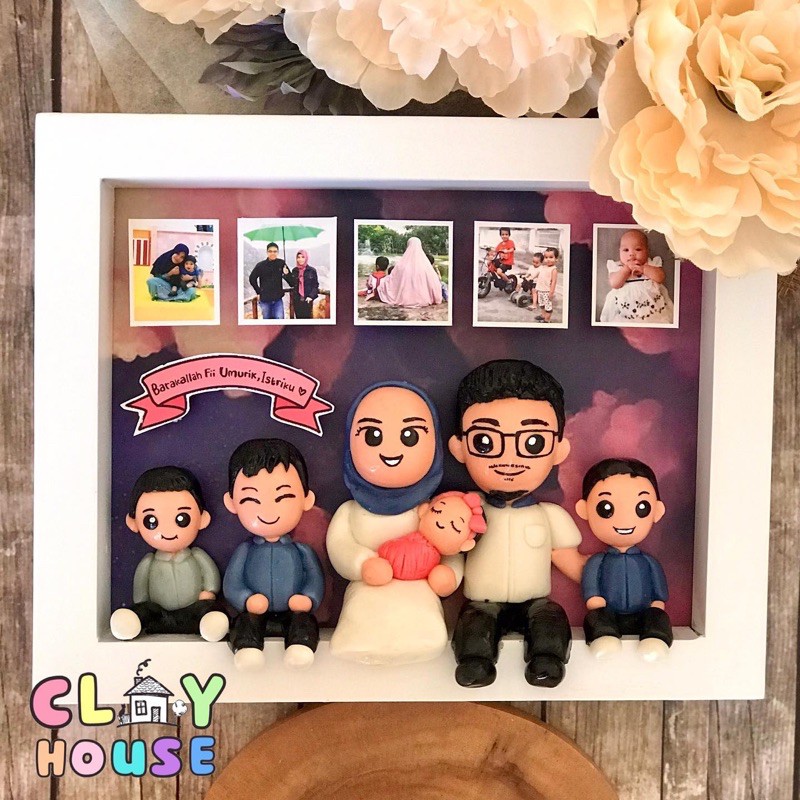 Jual custom clay frame (4 orang). hadiah unik. cocok untuk hadiah ...