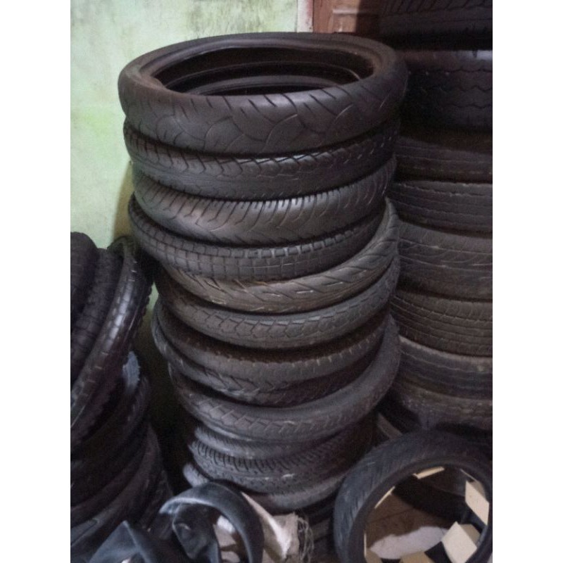 Jual Ban bekas layak pakai buat motor matic ukuran 80/90-14 | Shopee ...