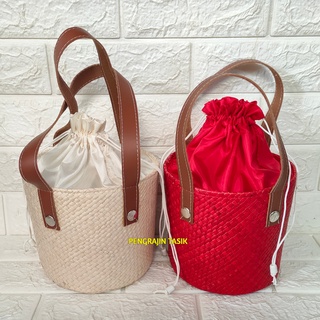 Jual Tas Parcel Anyaman Pandan Warna Isi 2 Toples Tali Kulit Sintetis ...