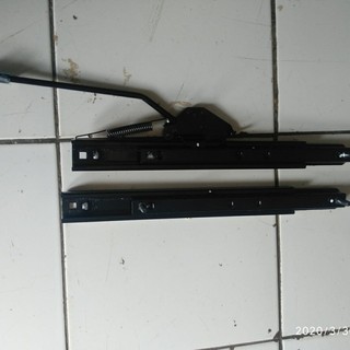 Jual Sparepart Rel Jok mobil, aplikasikan ke jok mobil, murah meriah ...