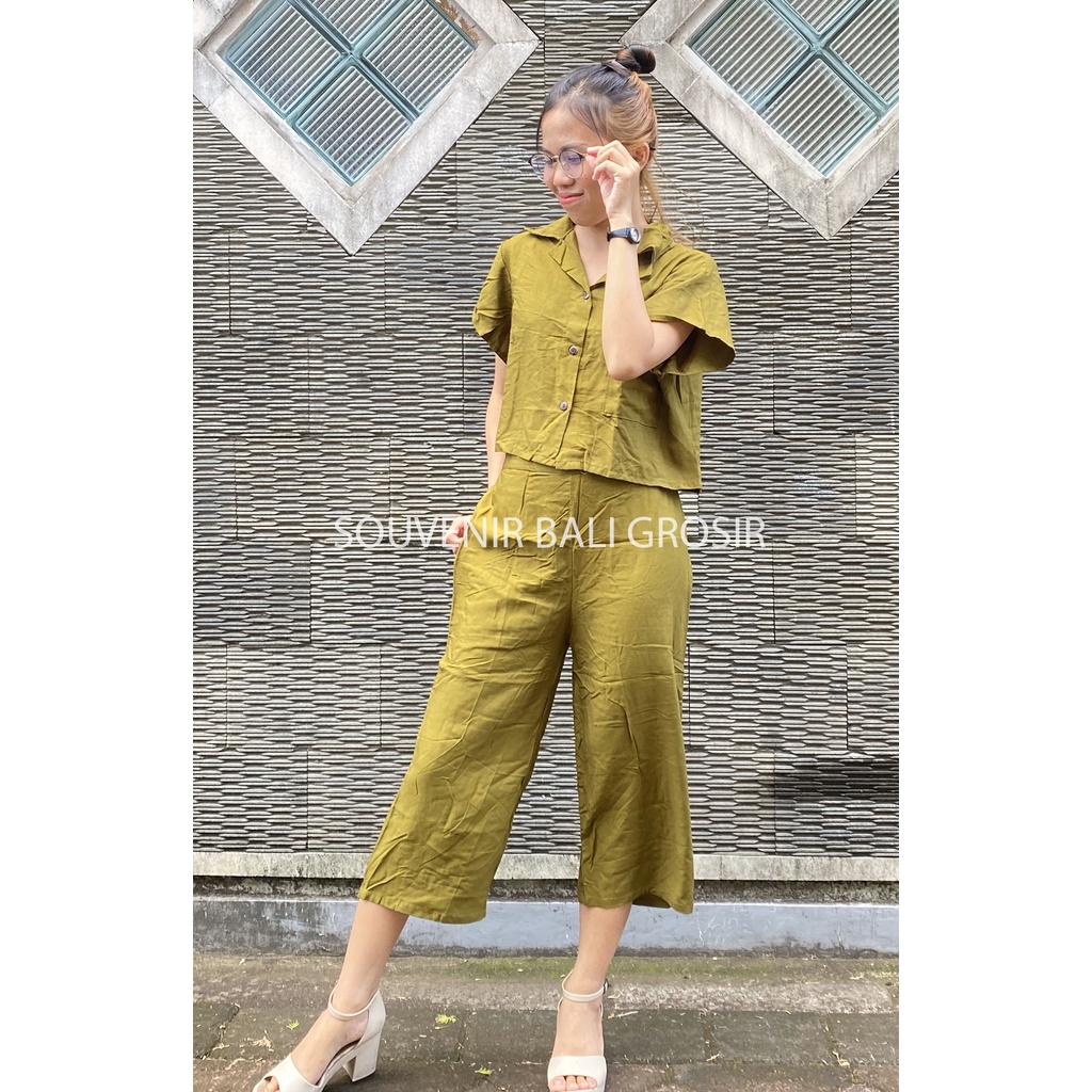 Jual Baju Setelan wanita Crop Top Kekinian / One Set Crop Wanita Rayon ...
