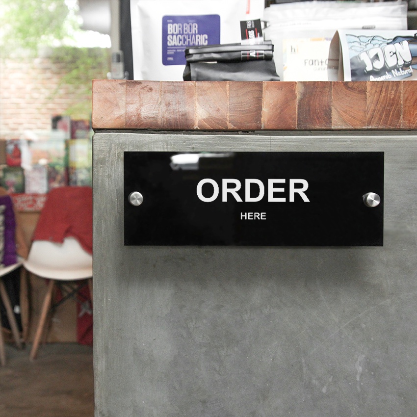 Jual Papan Tanda Order Here - Akrilik Hitam Pin 8x22 cm | Shopee Indonesia