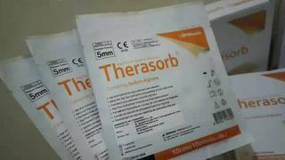 Jual THERASORB ALGINAT PLUS (THERASORB) 1 BOX ISI 10 LEMBAR | Shopee ...