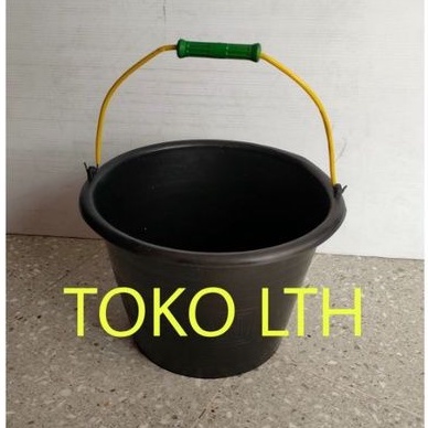 Jual EMBER COR HITAM PLASTIK ANTI PECAH 18 EMBER TIMBA | Shopee Indonesia