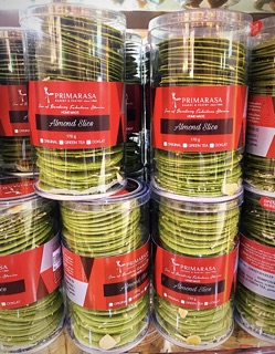 Almond Slice Prima Rasa - Home Made Pastry Almond Crispy Cookies ...