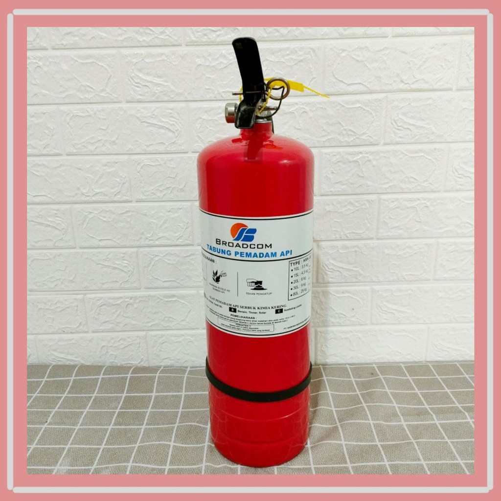 Jual YOHOYO - APAR Pemadam Api Powder 4.5 kg BROADCOM | Shopee Indonesia