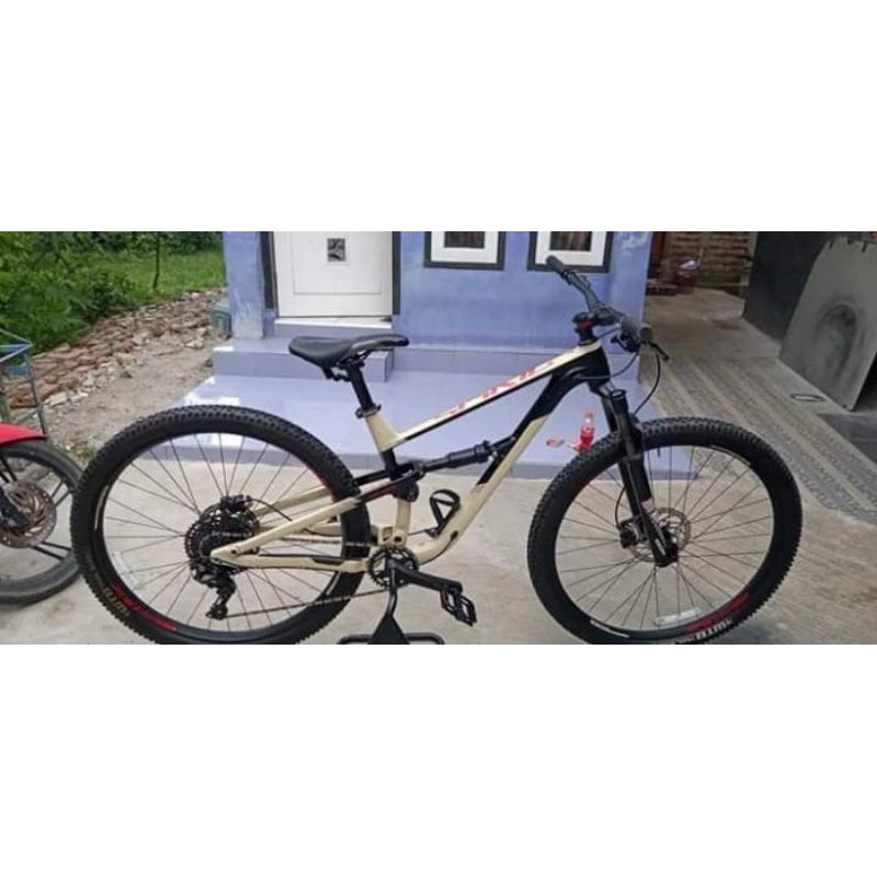 Jual Sepeda gunung polygon siskiu d7 | Shopee Indonesia