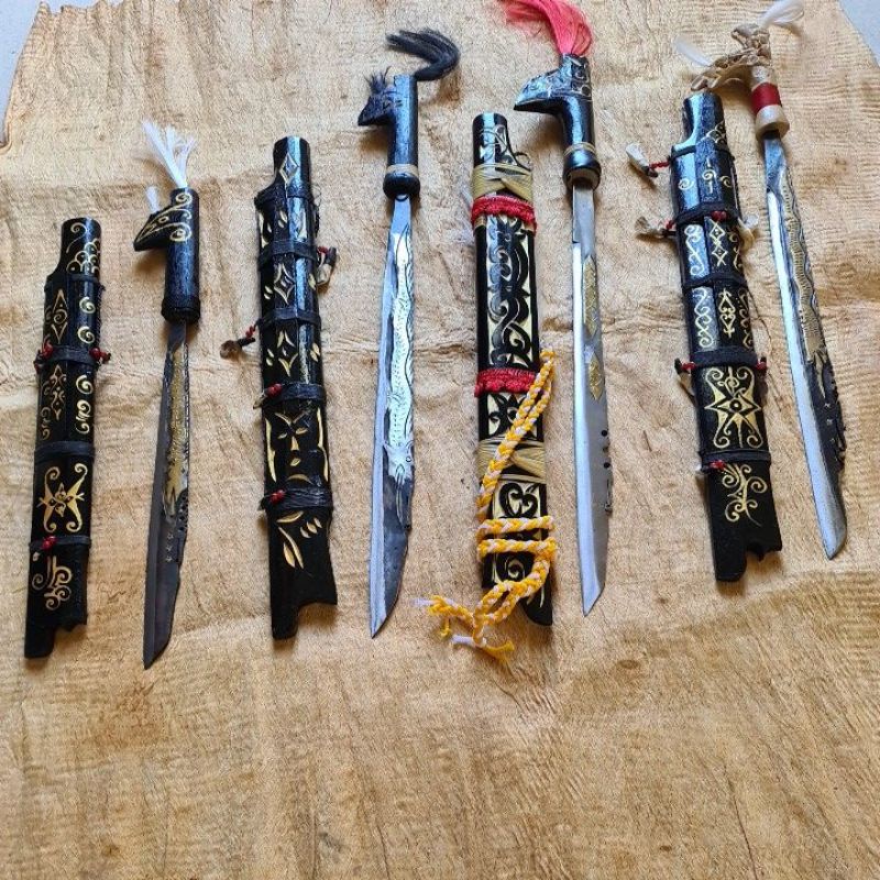 Jual MANDAU SENJATA SUKU DAYAK KALIMANTAN -INDONESIA | Shopee Indonesia