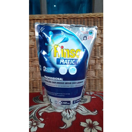 Jual Rinso Matic Liquid Detergent Professional 1.65 Liter | Shopee ...