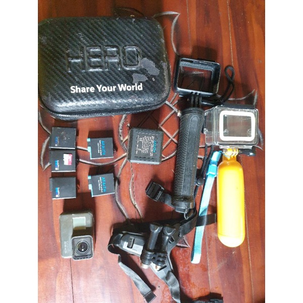 Jual action cam Gopro Hero 5 Black bekas/second | Shopee Indonesia