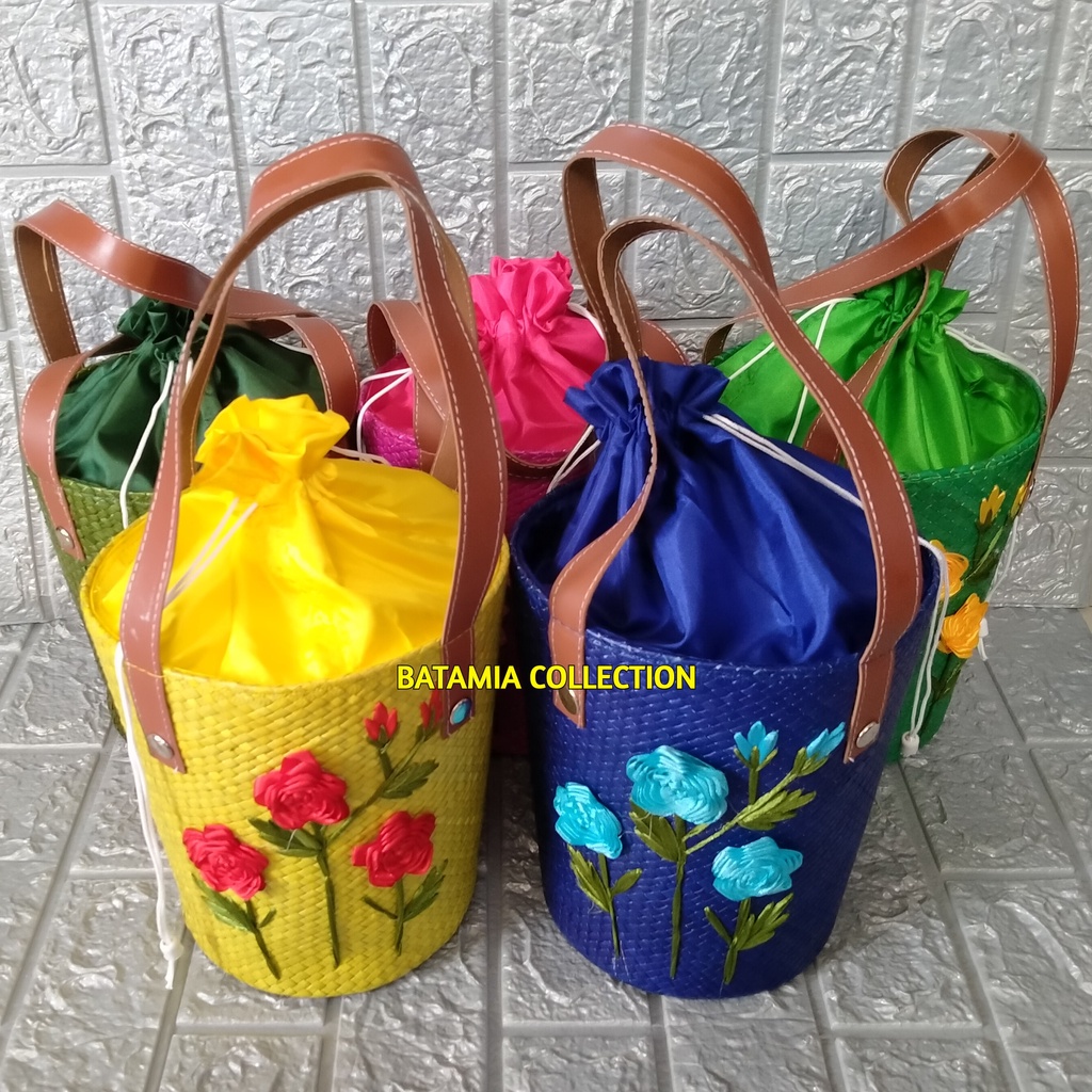 Jual Tas Parcel Anyaman Pandan Bunga Sulam Tali Kulit Sintetis ...