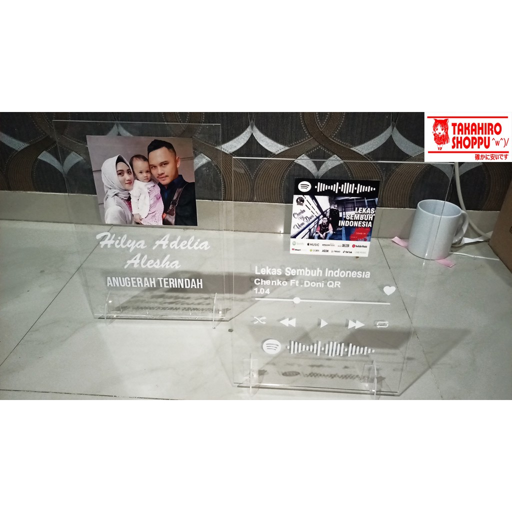 Jual Pajangan Standee Akrilik Custom Foto / Tulisan / Spotify A4 3mm ...