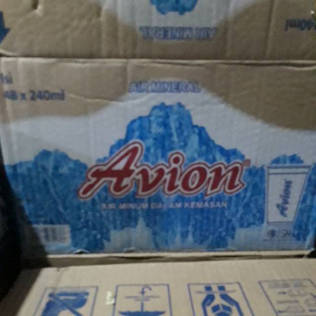 Jual Avion Air Mineral Gelas Air Minum Dalam Kemasan isi 48 × 240 ml ...