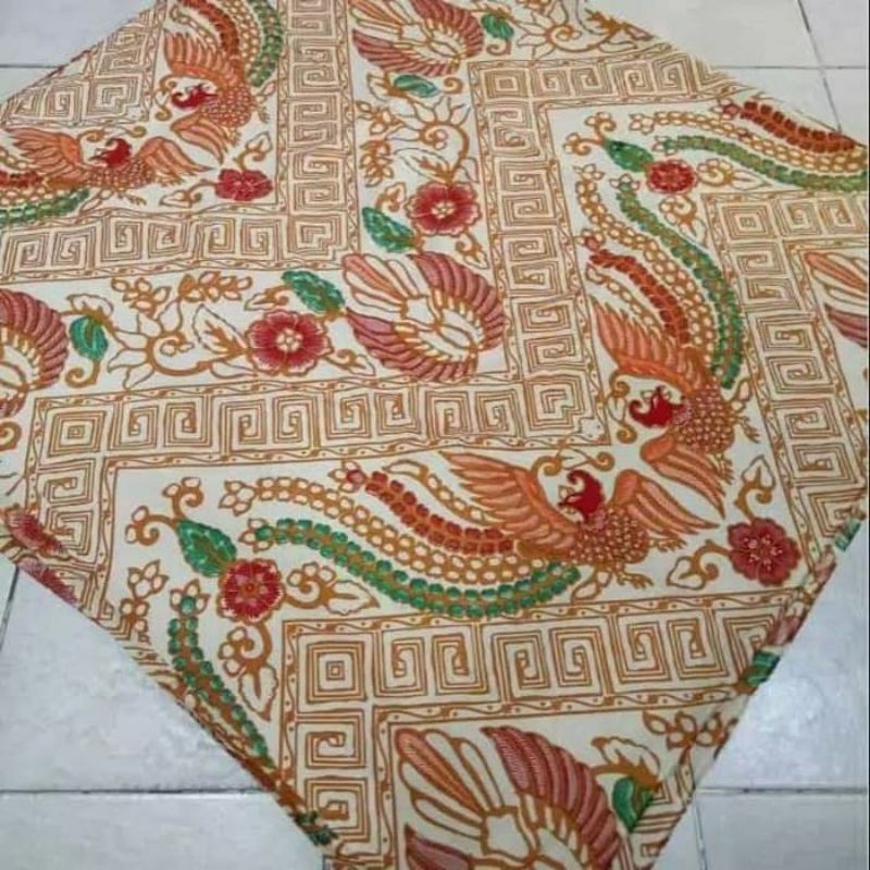 Jual Kain Batik Solo motif zik zak merak dasar putih ( Primissima ...