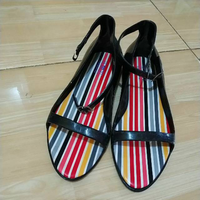 Jual sepatu merk the little things | Shopee Indonesia