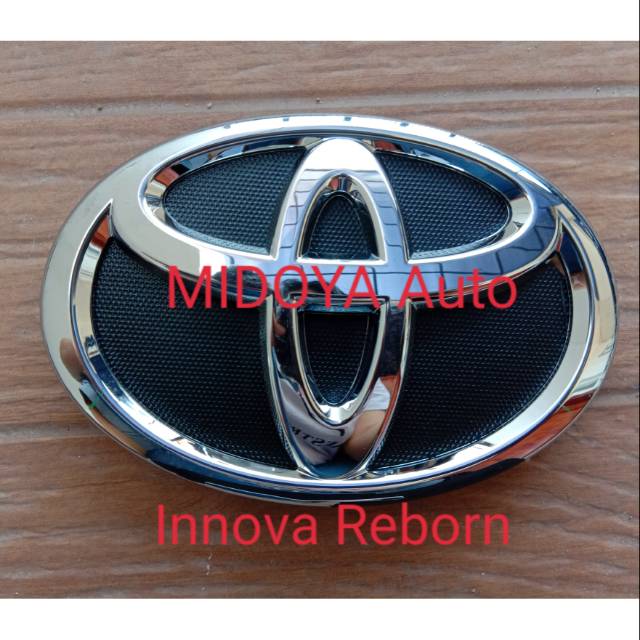 Jual Logo Toyota dan Base Depan Grill Innova Reborn ori | Shopee Indonesia