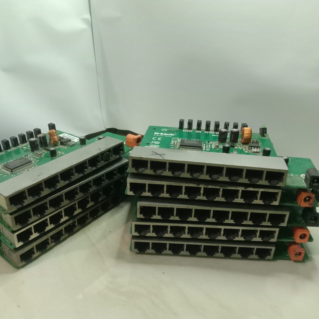 Jual Switch Hub D-Link 4 Port dan 8 Port Tanpa Casing | Shopee Indonesia