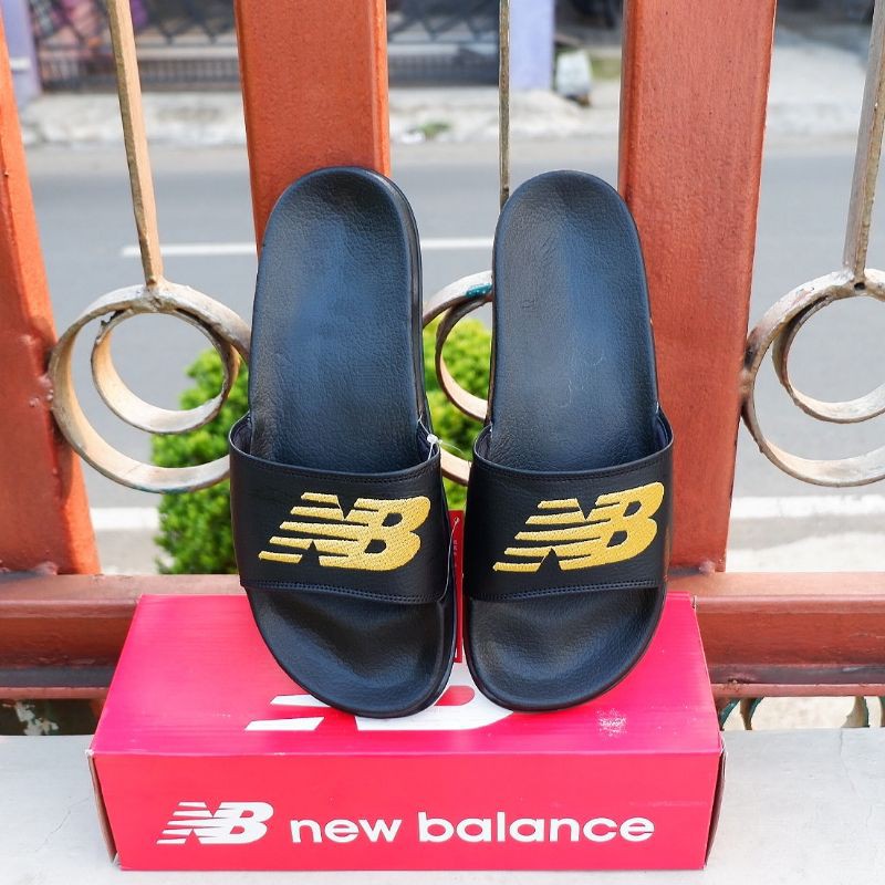 Jual SANDAL NEW BALANCE LOGO GOLD | Shopee Indonesia