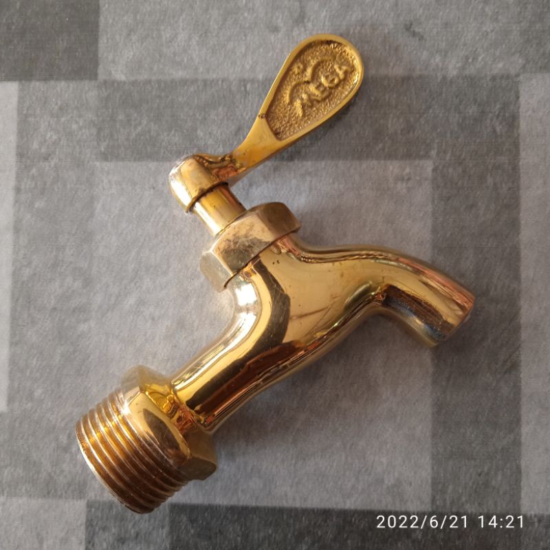 Jual antik jadul kran air kuningan asli ukuran 3/4 dan 1/2 inc | Shopee ...