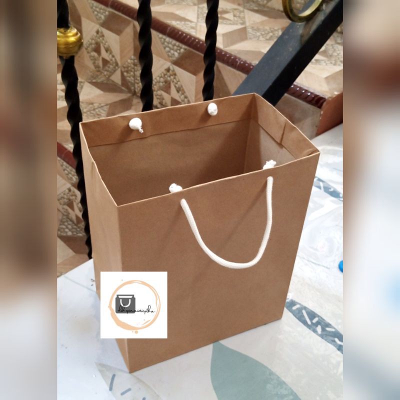 Jual Paper bag / paperbag R5 18x22 Tas souvenir Tas kertas polos ...