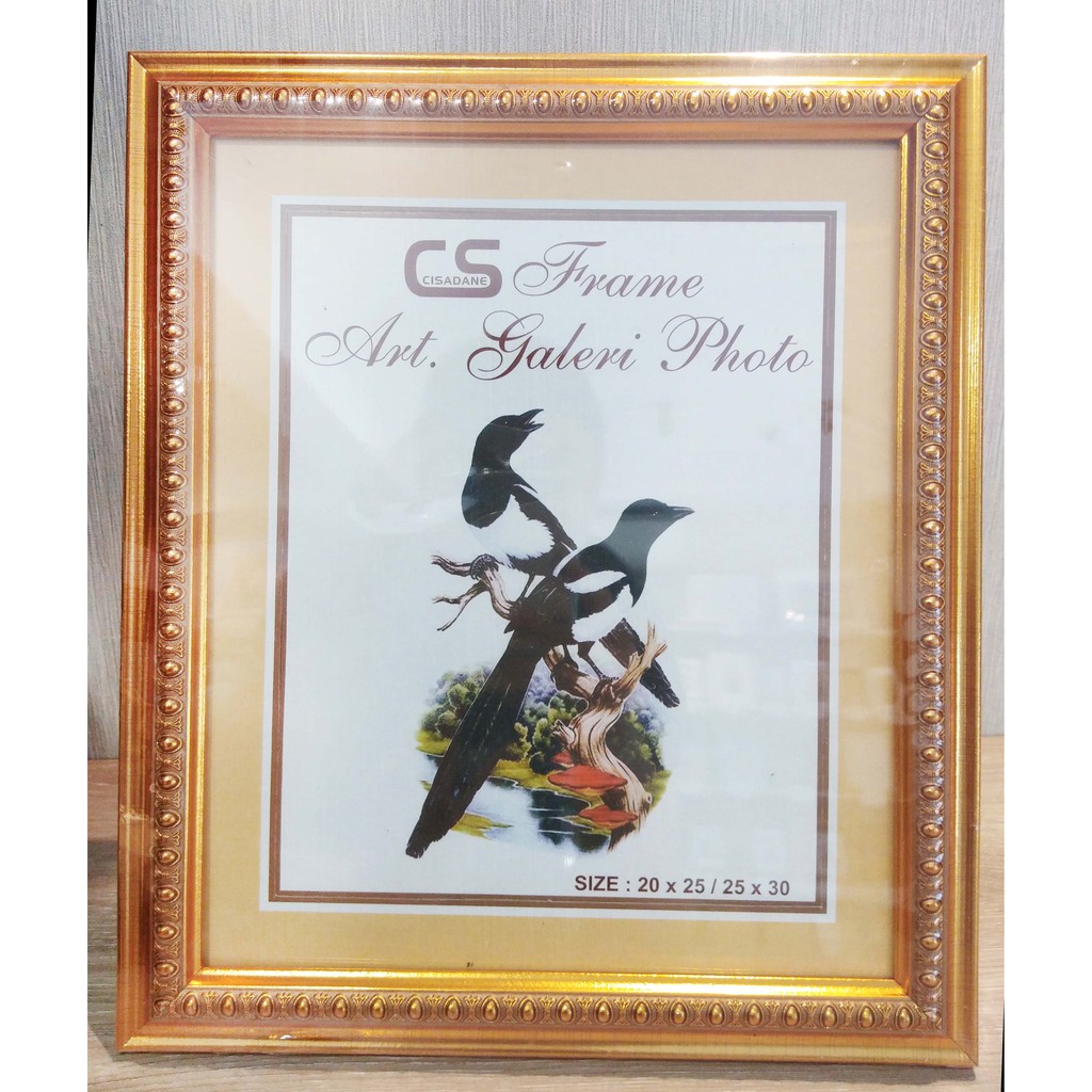 Jual Bingkai Gold Ukir dengan Matteboard Lis Gold - Ukuran 8R - Frame ...