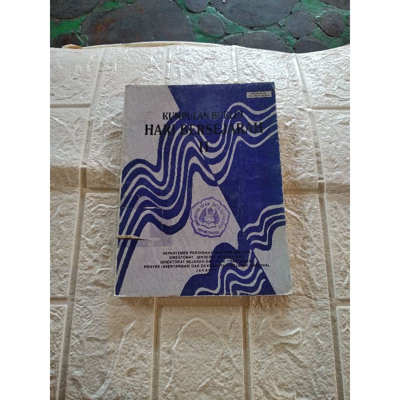 Jual BUKU KUMPULAN BUKLET HARI BERSEJARAH II | Shopee Indonesia Jual BUKU KUMPULAN BUKLET HARI BERSEJARAH II | Shopee Indonesia