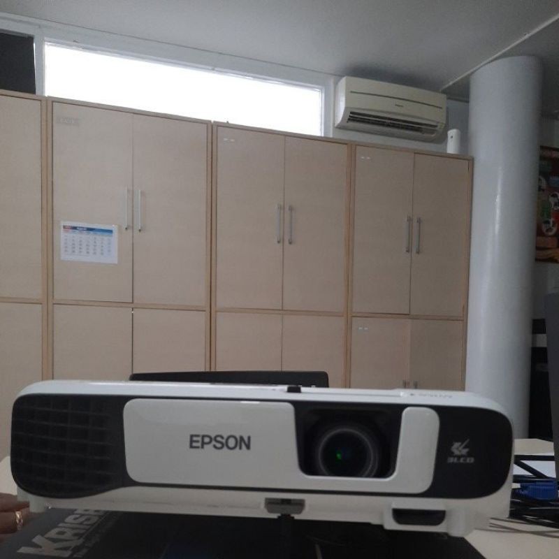 Jual proyektor epsn eb_x450 | Shopee Indonesia