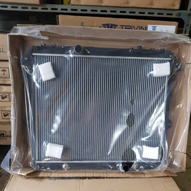 Jual Radiator toyota innova fortuner diesel matic | Shopee Indonesia