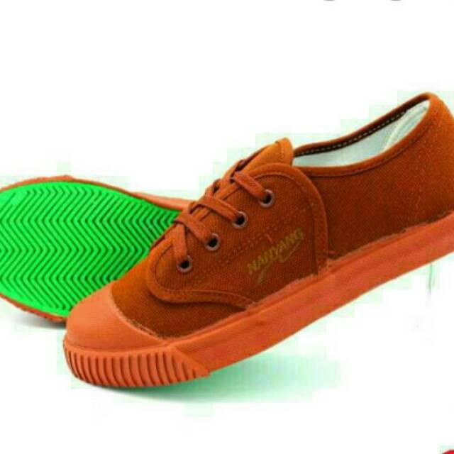 Jual Sepatu olah raga sepak takraw nanyang | Shopee Indonesia