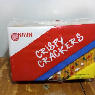 Nissin CRISPY CRACKERS Biskuit | Shopee Indonesia