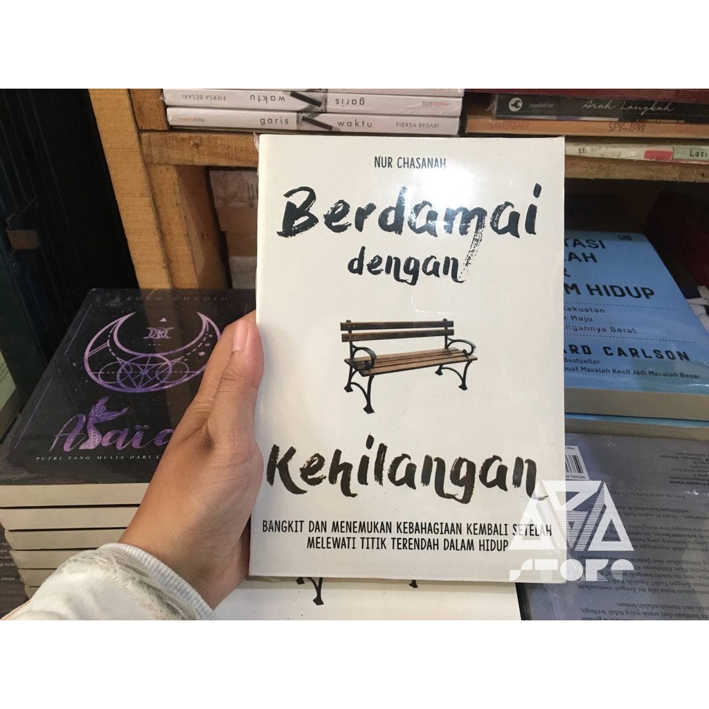 Jual BUKU BERDAMAI DENGAN KEHILANGAN | Shopee Indonesia