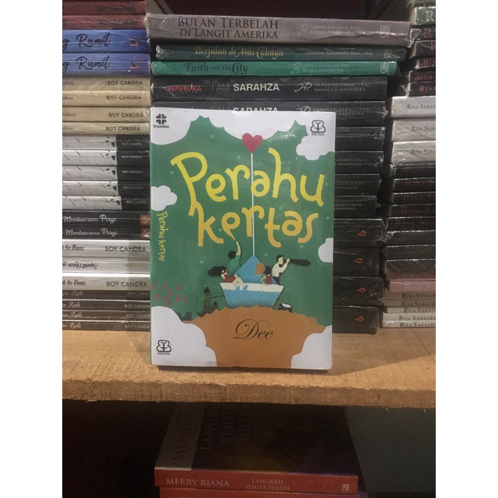 Jual Buku Novel Perahu Kertas By Dee Lestari | Shopee Indonesia