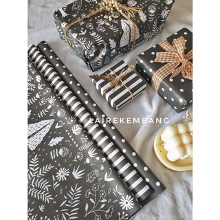 Jual KERTAS KADO / KERTAS KADO HITAM PUTIH / KERTAS KADO MONOCHROME ...